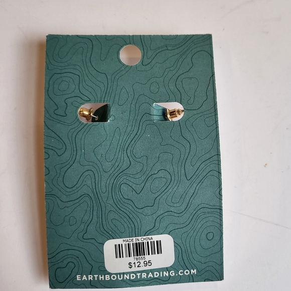 EARTHBOUND | Accessories | Earthbound Trading Co Gold Chunky Heart Hoop ...